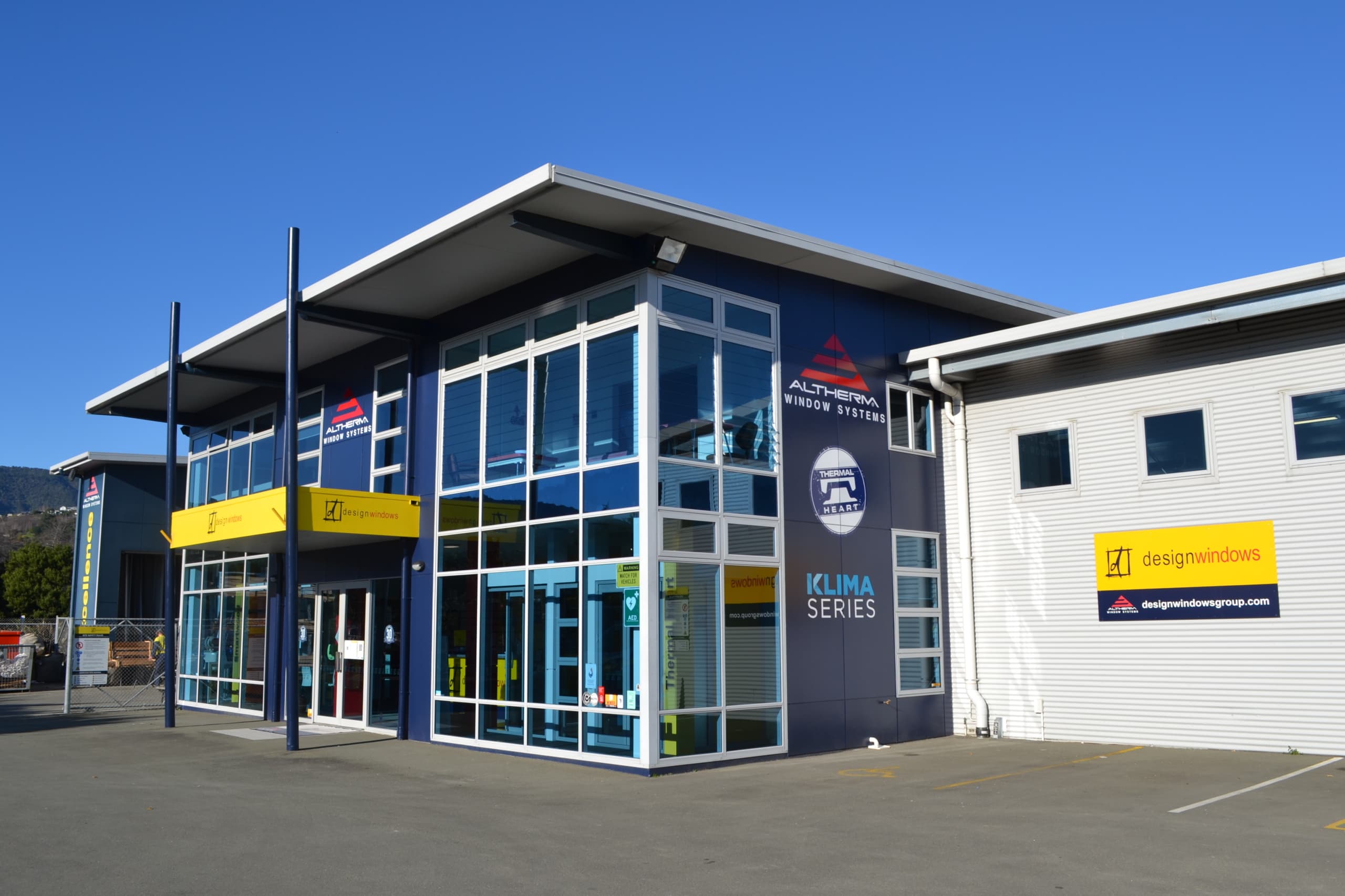 - Design Windows Design Windows